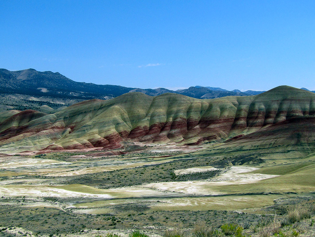 Seven Wonders: Painted Hills - Cascadian Abroad